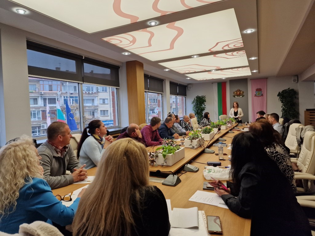 Кметът на община Казанлък връчи трудовите договори на новоизбраните кметове на населени места